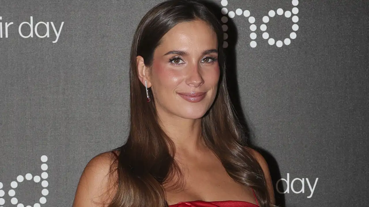 El árbol de Navidad de María Pombo: figura de Papá Noel, estrellas y ...