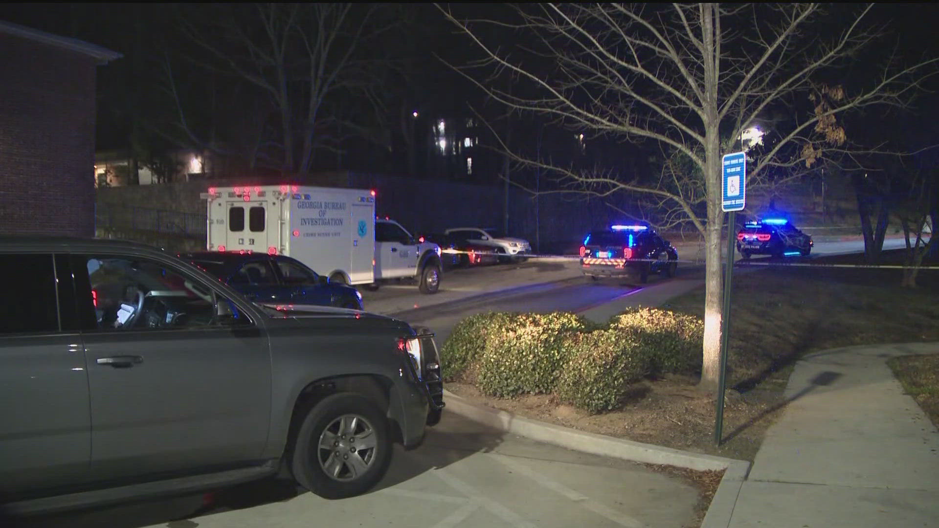 Shooting involving off-duty Atlanta police officer leaves suspect hurt ...