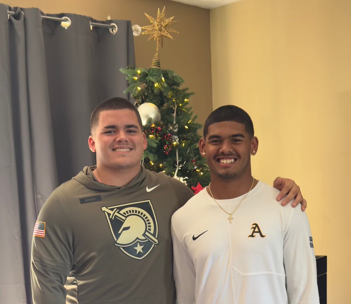 Recruiting exclusive: Talented 2027 DT Chase Goodrich picks up ...