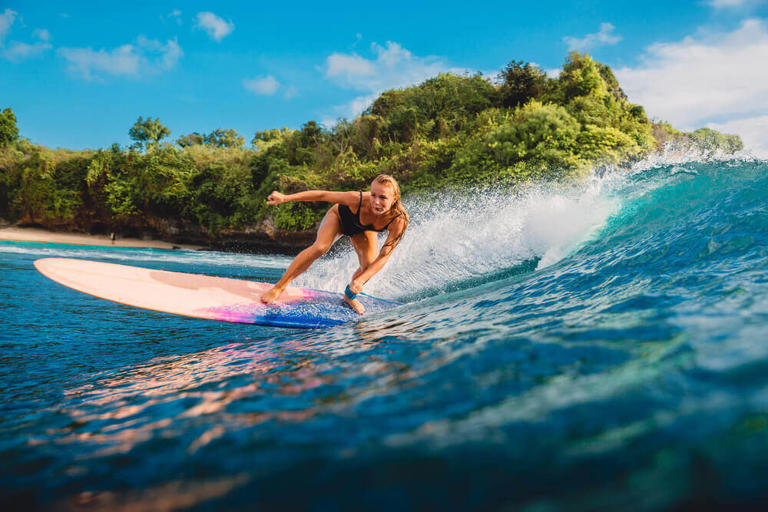 Best Maui surf lessons for kids and families (expert's favorites for 2026)