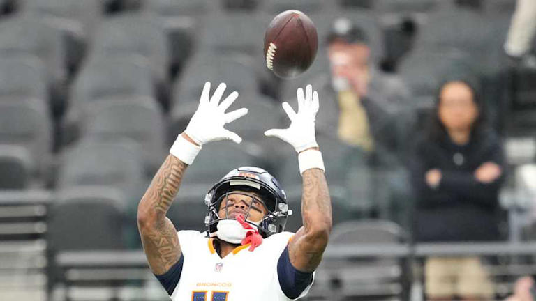 Christmas Day fantasy football start 'em & sit 'em: Xavier Worthy vs ...