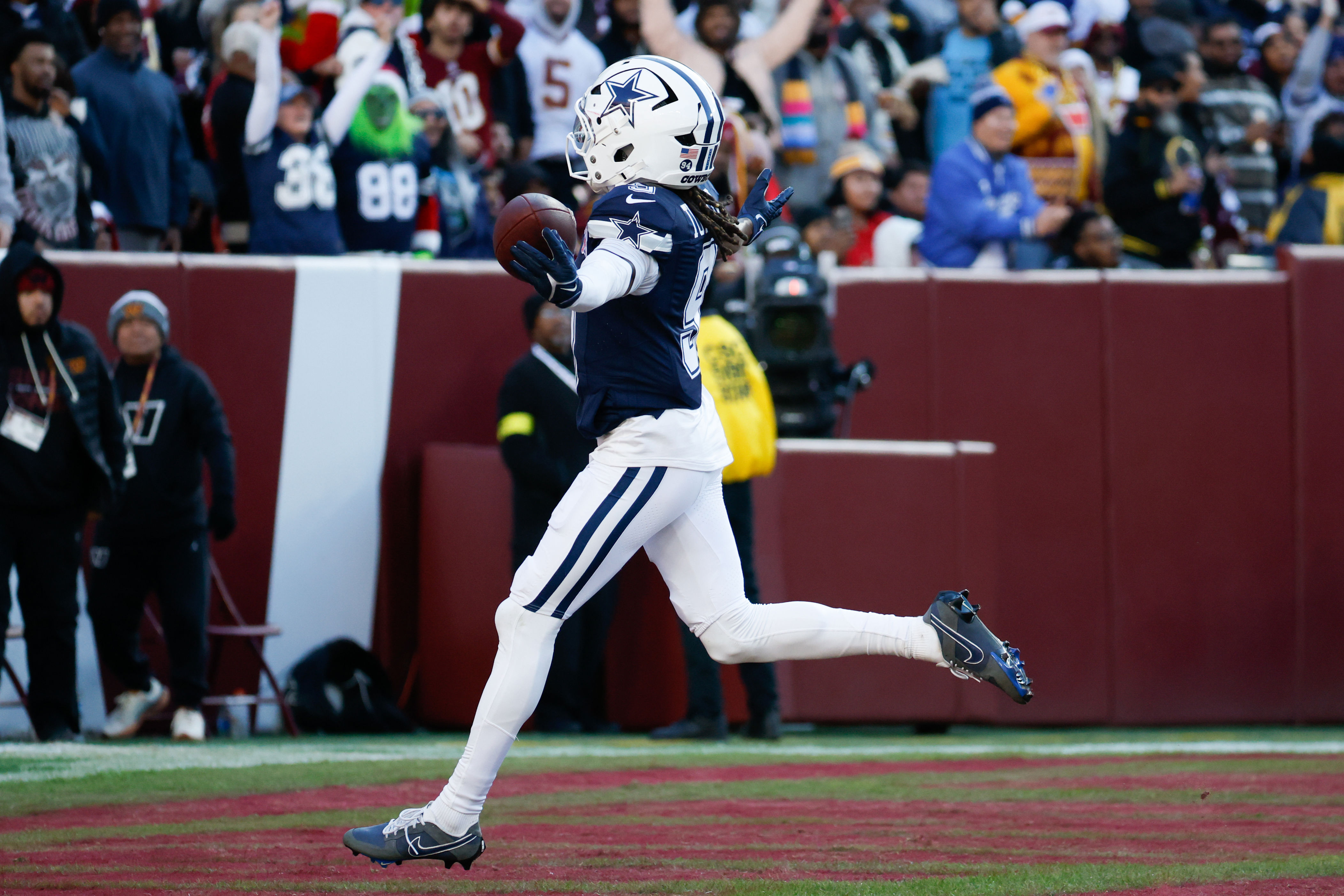 Dallas Cowboys Dak Prescott, KaVontae Turpin made Christmas Day history