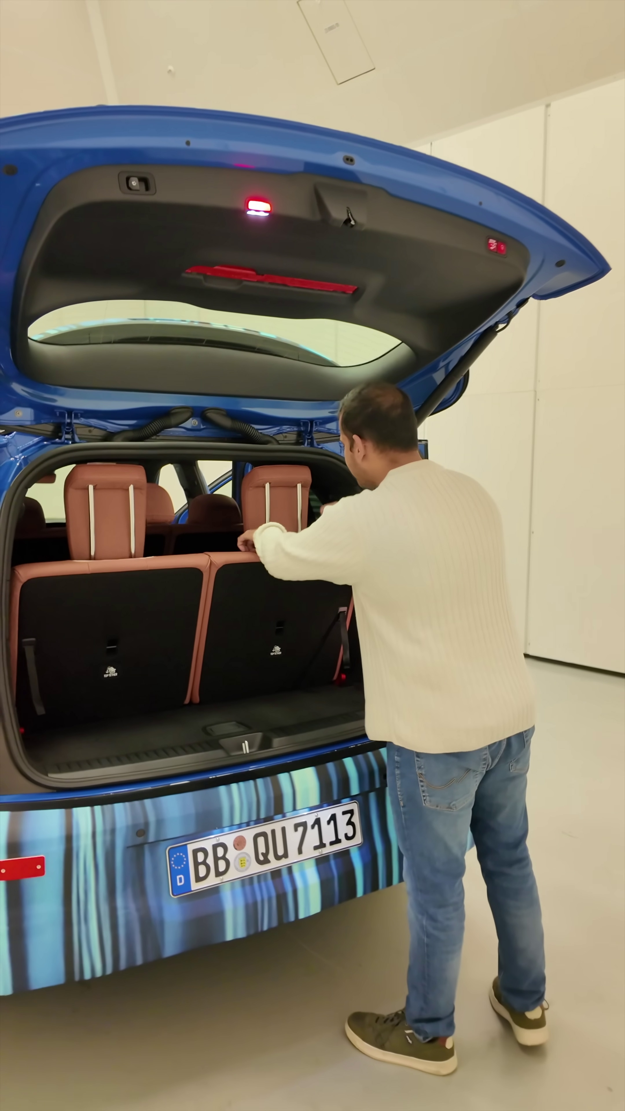 Mercedes GLB trunk flexibility