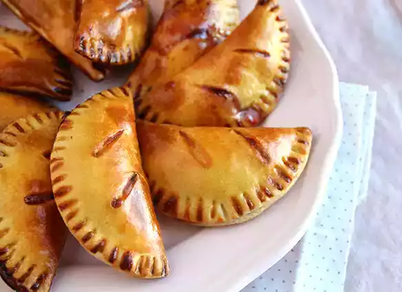 Empanadillas dulces con mermelada