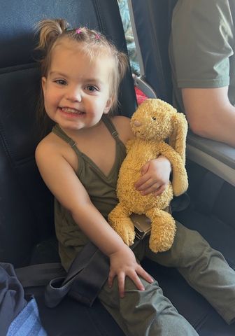 Adorable toddler goes viral for joining Delta crew during holiday ...