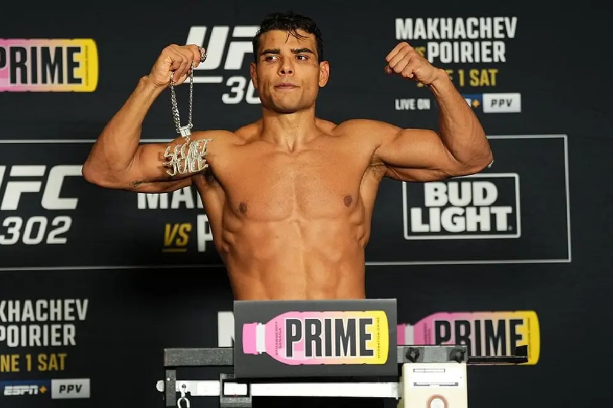 Paulo Borrachinha deseja feliz Natal com foto de Adolf Hitler