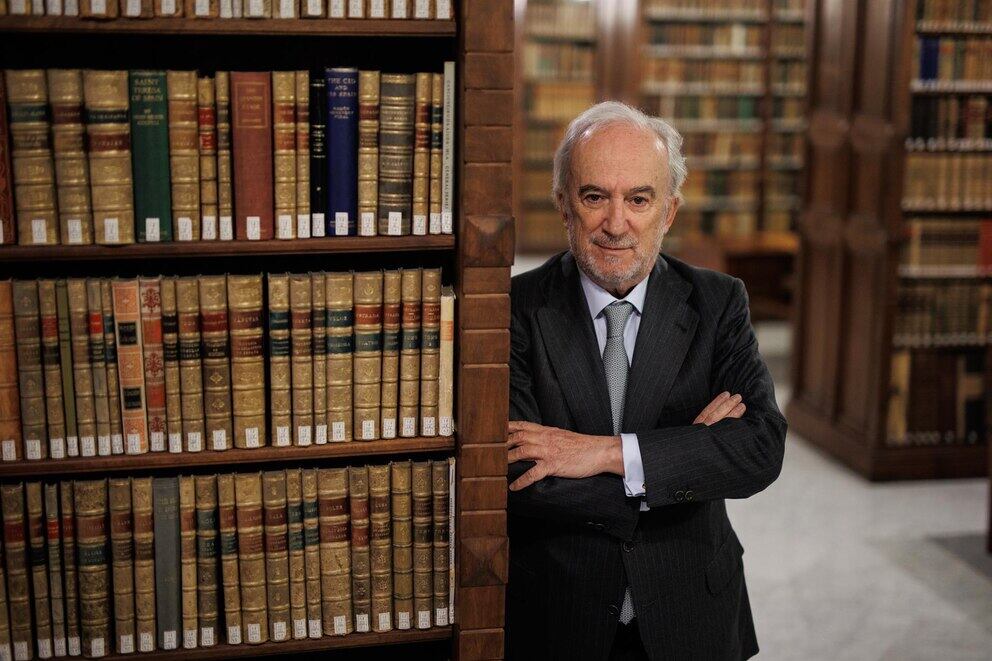 La disputa entre la RAE y el Instituto Cervantes que empañó la defensa ...