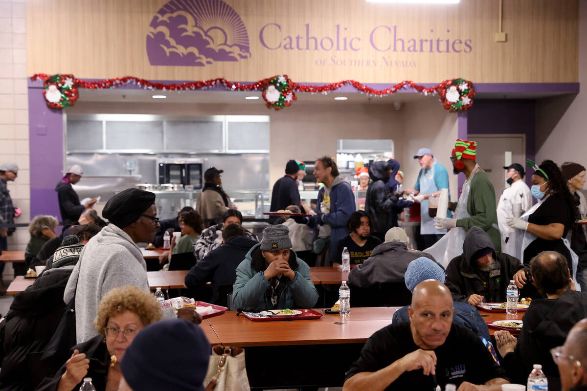 'Every plate is about dignity': Southern Nevada charity hosts 800 for ...