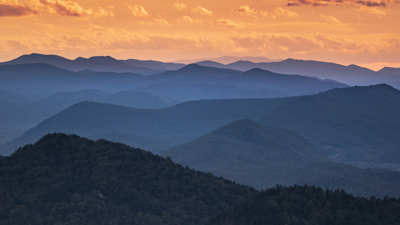 North Carolina's Blue Ridge retreat is a town full of charm and scenic ...