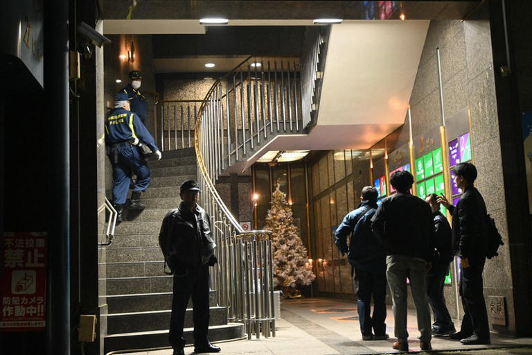 Man found collapsed on stairs in multi-tenant building in Yokohama dies