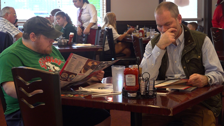 Huntsville diner draws holiday crowd on Christmas Day
