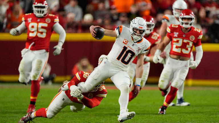 Nix’s late TD pass, defensive stand by Broncos finish off win over Chiefs