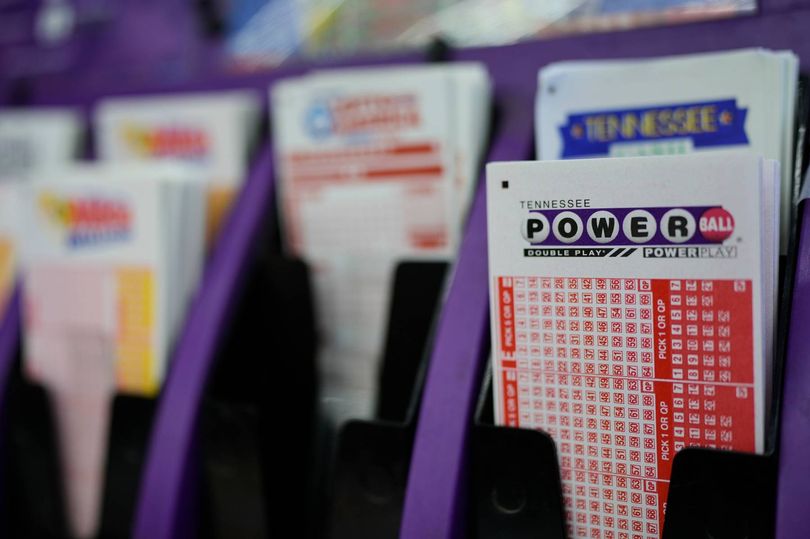 What a win! Powerball player scoops jackpot worth whopping £1.34 ...