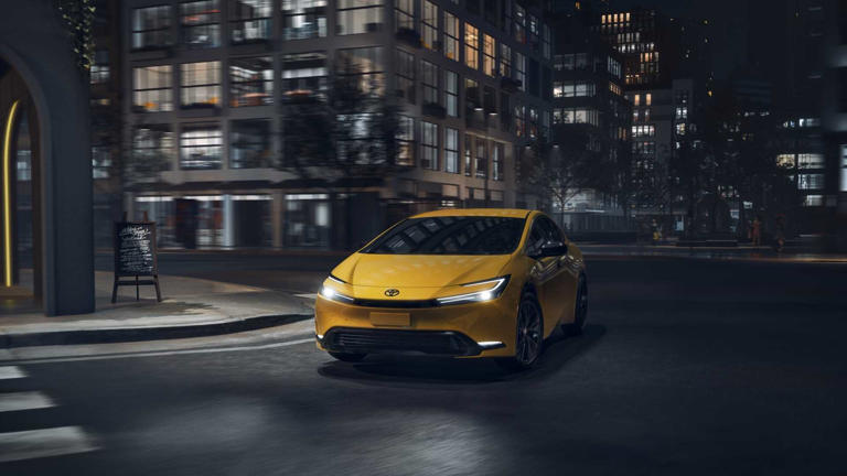 How much money can a Prius really save you at the pump?