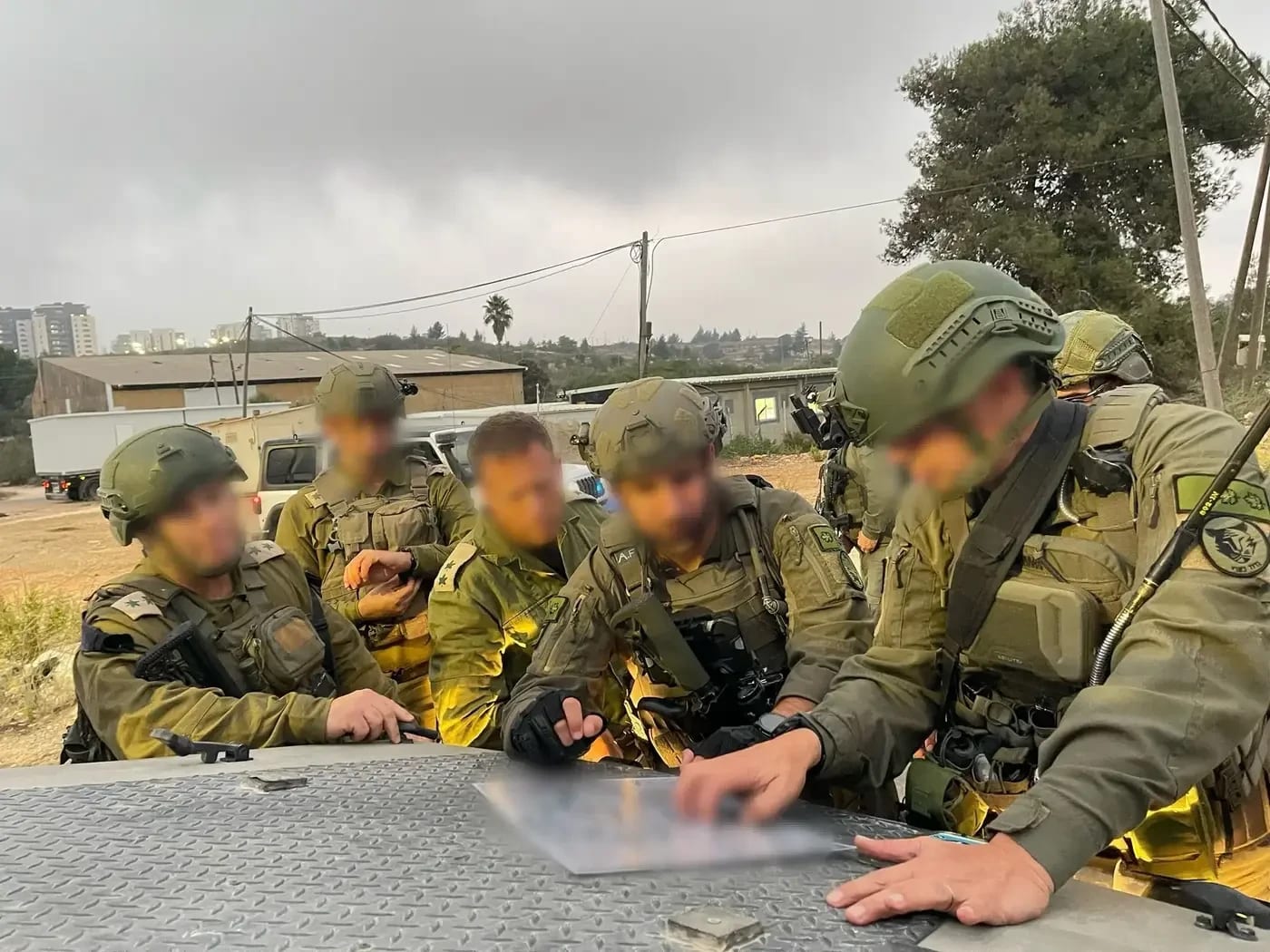 IDF, police conduct operation against criminal, terror operatives in ...