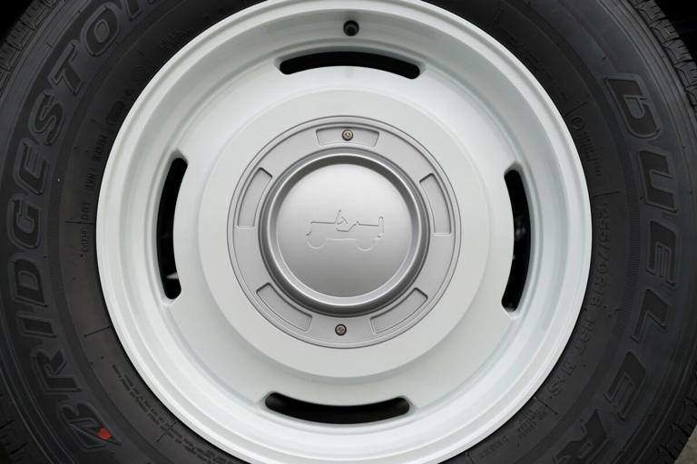 Jeep Wrangler Snow Trace登場 日本専用デザイン採用の雪遊び仕様