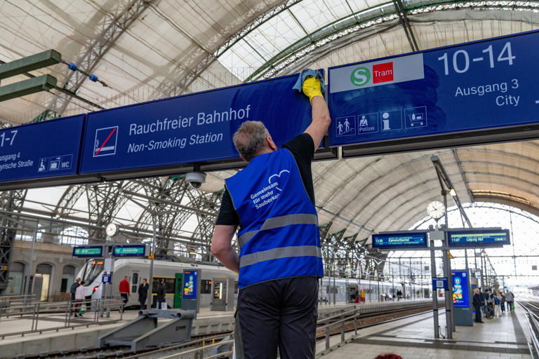 Zu viel Dreck im Bahnhof: Manager will Tauben die Pillen geben