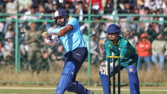 Rohit Sharma out for first ball duck playing his favourite shot ...