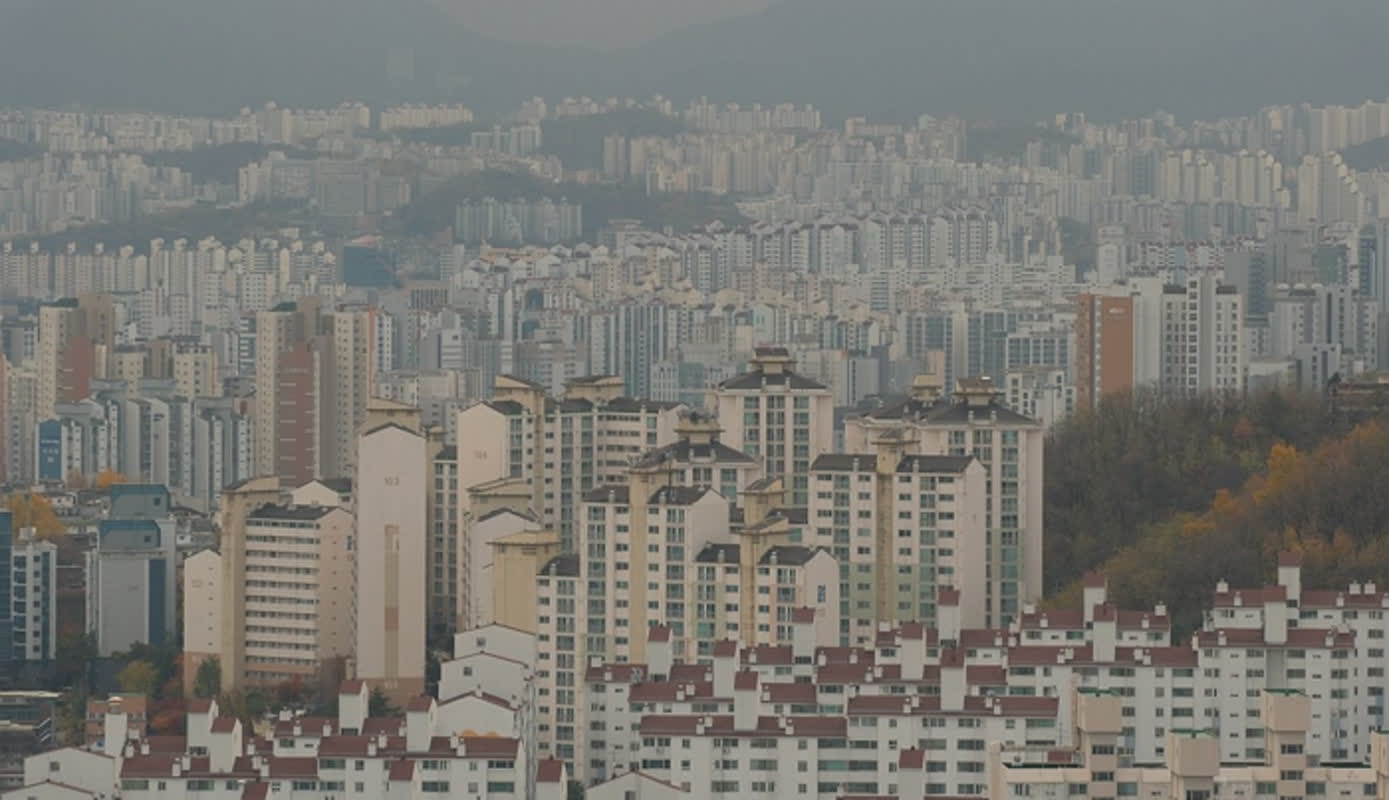 거래량 줄었는데 계속 오르는 서울 아파트값