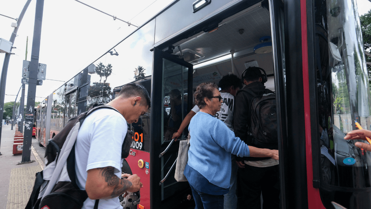 Comisión discutirá aumento de tarifa de transporte público en Jalisco ...