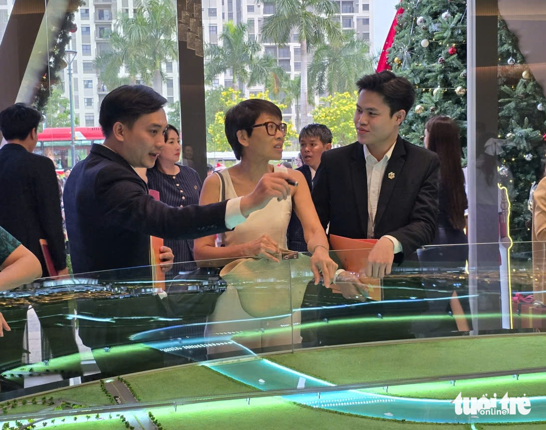 Vì sao nhà phố trong hẻm nội đô khó bán hơn nhà trong hẻm ở xã?