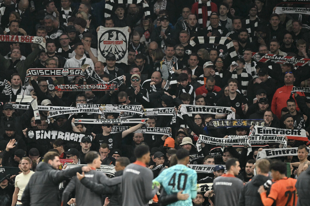 Duell mit Tottenham: Eintracht-Coach Toppmöller will "um Punkt neun ...