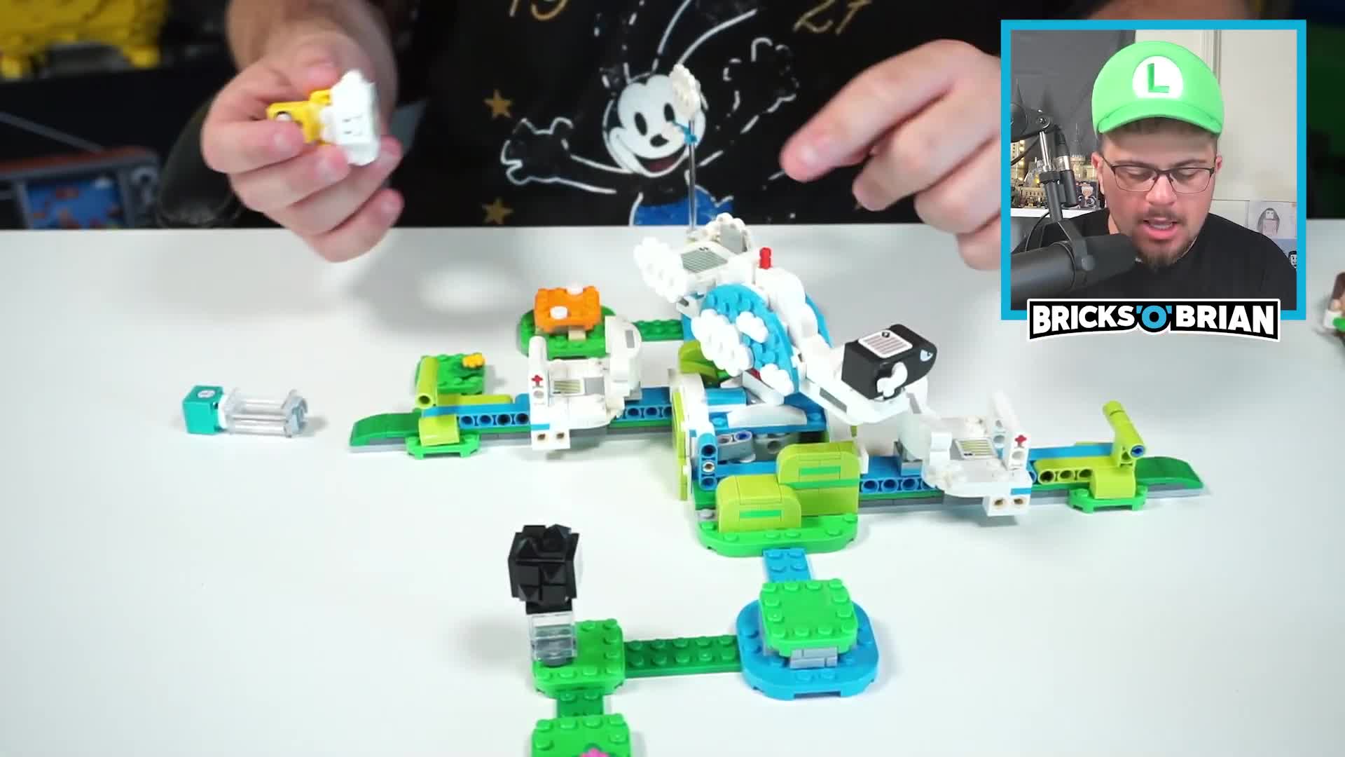 Lakitu's sky world (71389) LEGO Super Mario overview!