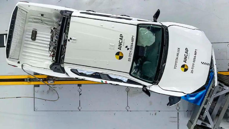 Así fueron las pruebas de crash test de la nueva Toyota Hilux