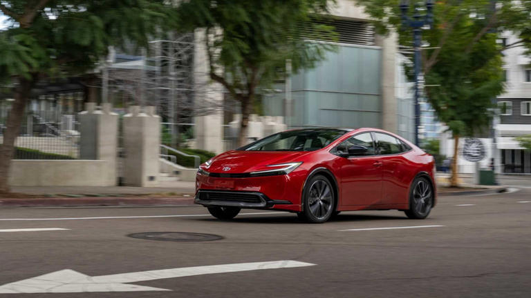 How much money can a Prius really save you at the pump?