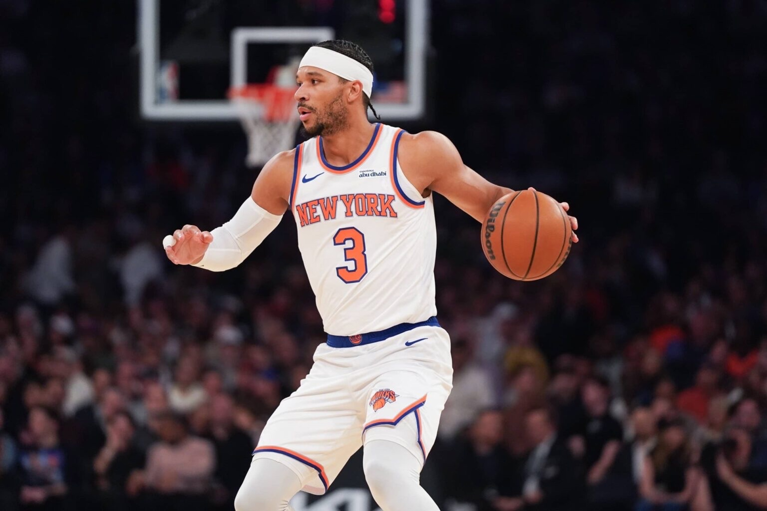Knicks’ Josh Hart limped to locker room after fourth-quarter ankle injury