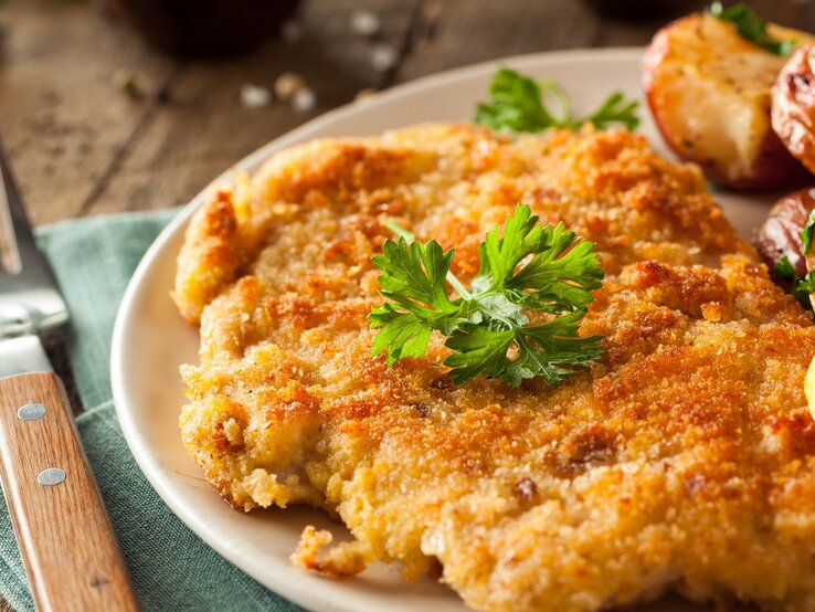 Schnitzel im Backofen zubereiten – so geht es ganz leicht