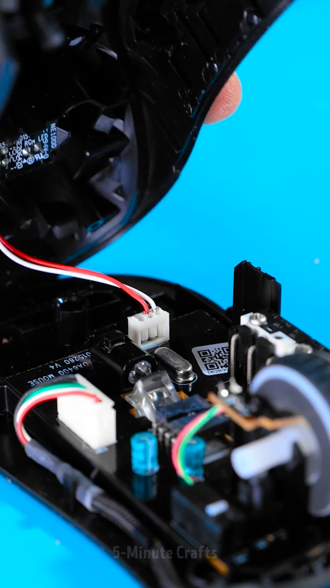 Revolutionary custom mouse design for ultimate desktop experience