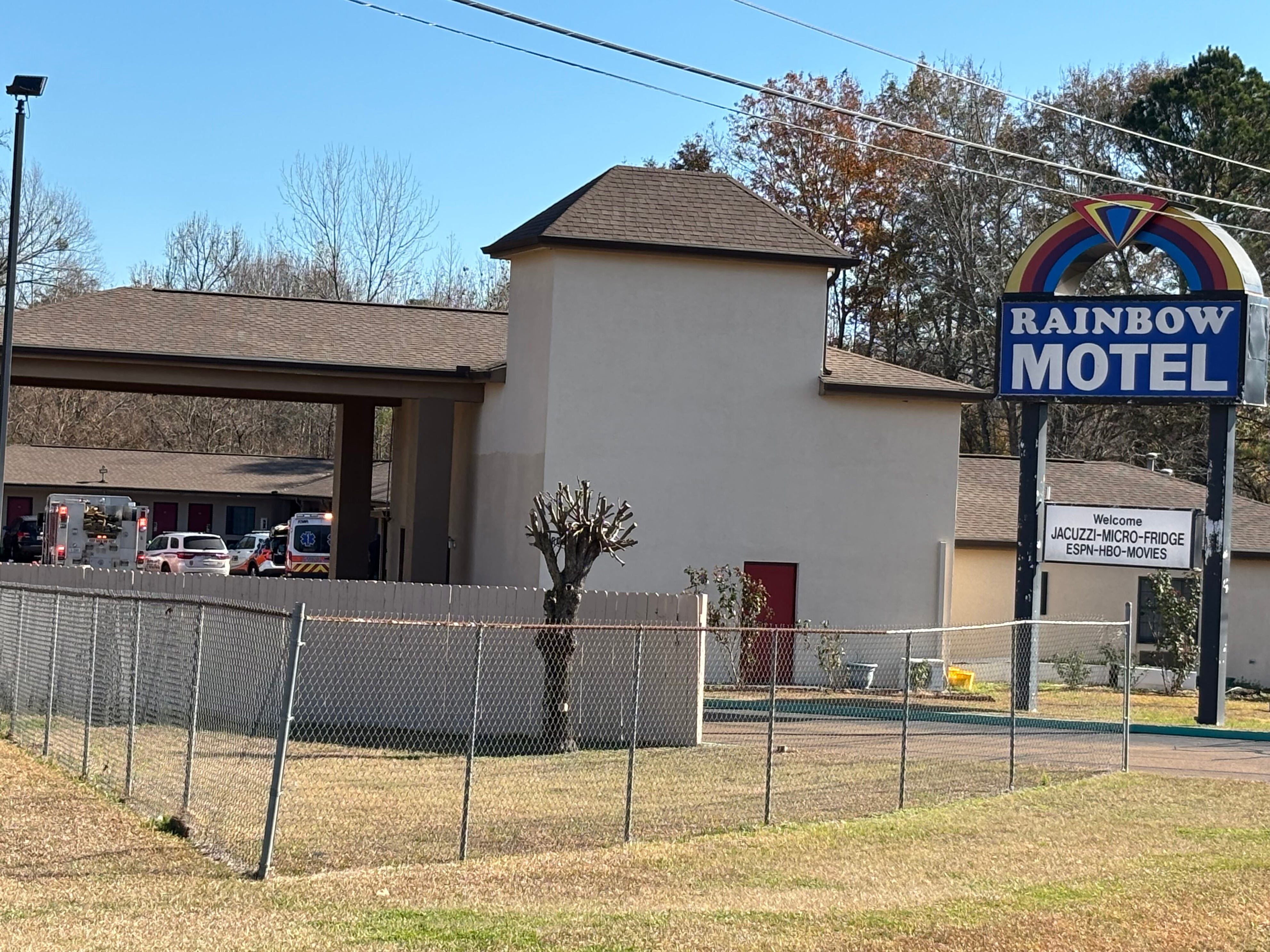 Female employee shot after argument with customer at Jackson motel