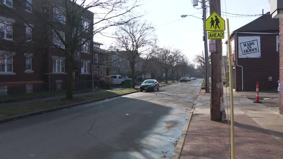 Man shot multiple times on Christmas Eve in Akron