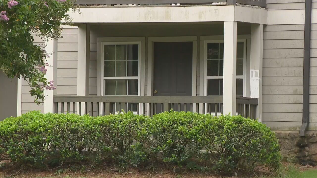 Dozens of DeKalb County families gain housing for Christmas: 'Once-in-a ...