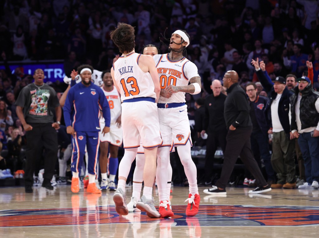 Knicks pull off monster comeback to steal Christmas game from Cavaliers ...