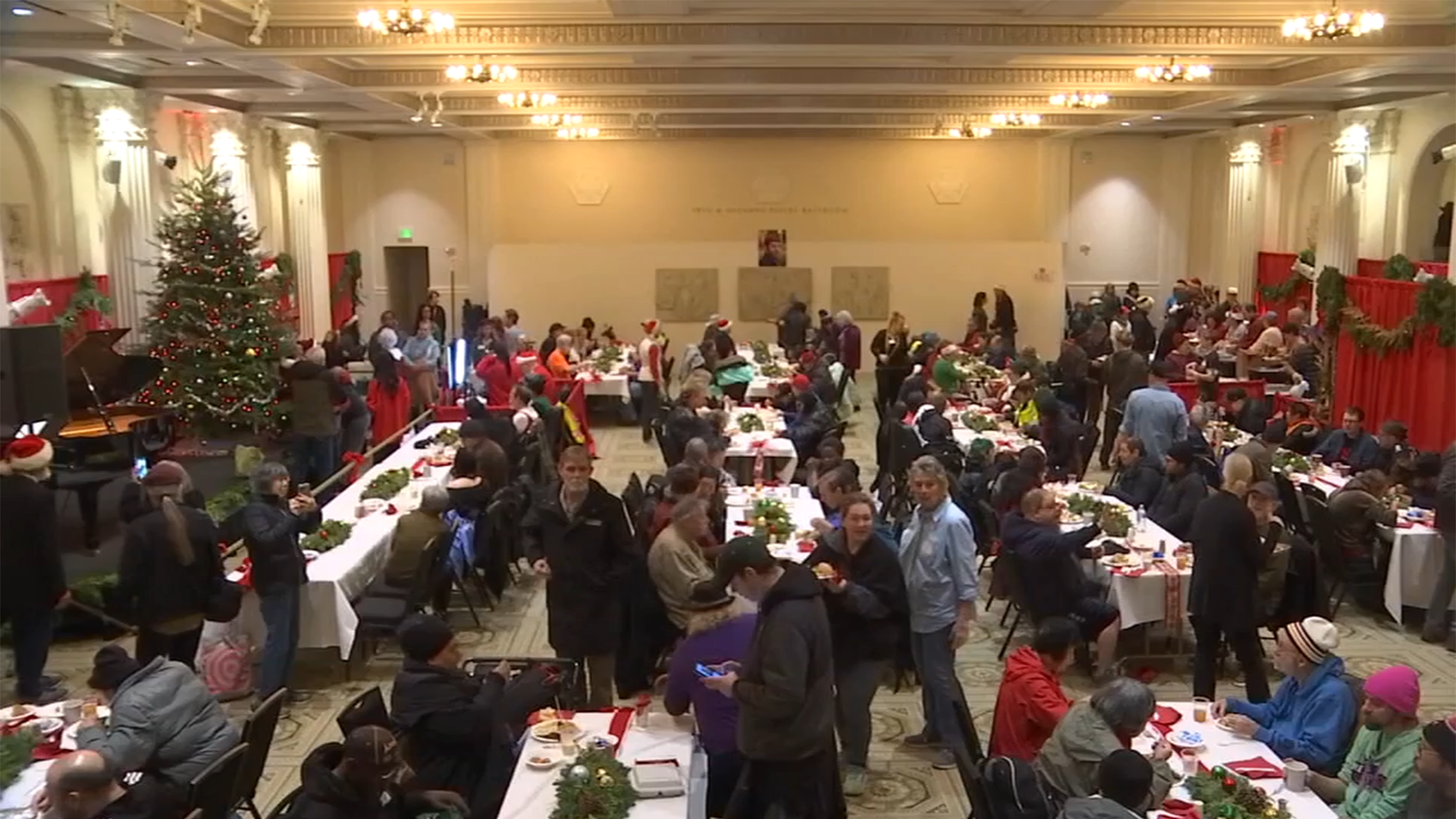 More than 1,000 gather for annual Christmas meal at Portland Art Museum