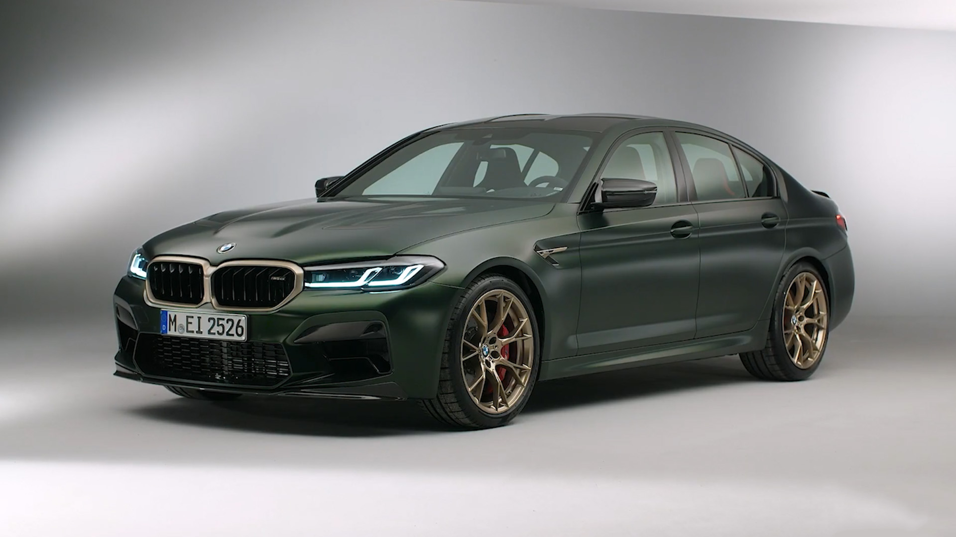 BMW M5 CS first look and driving focus