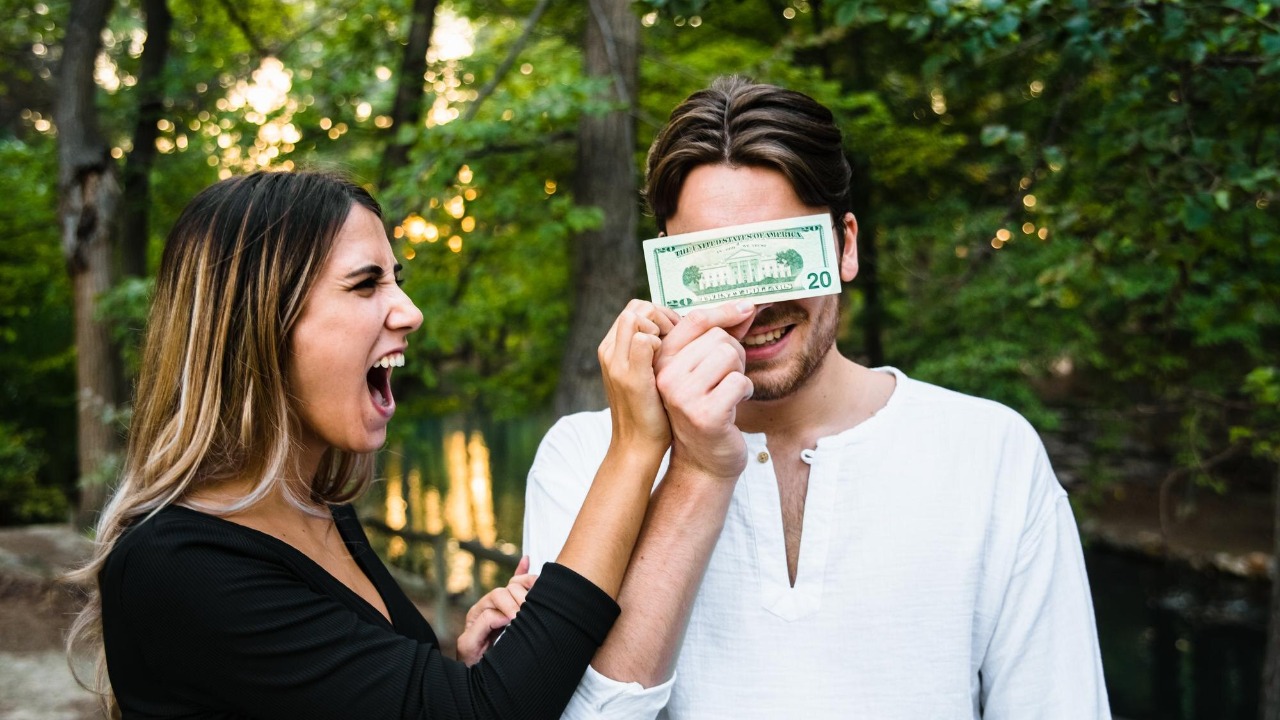 10 hidden money perks most people forget to use