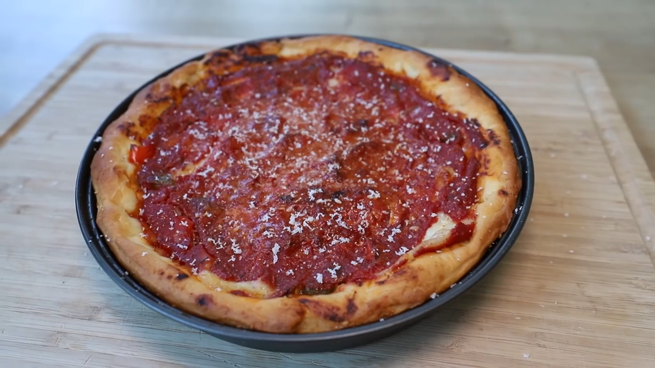 Chicago deep dish pizza made easy