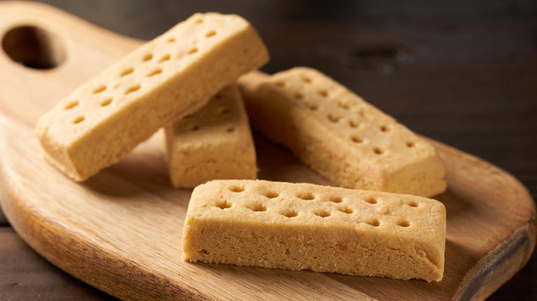 Don't skip this quick step before baking shortbread cookies or else ...