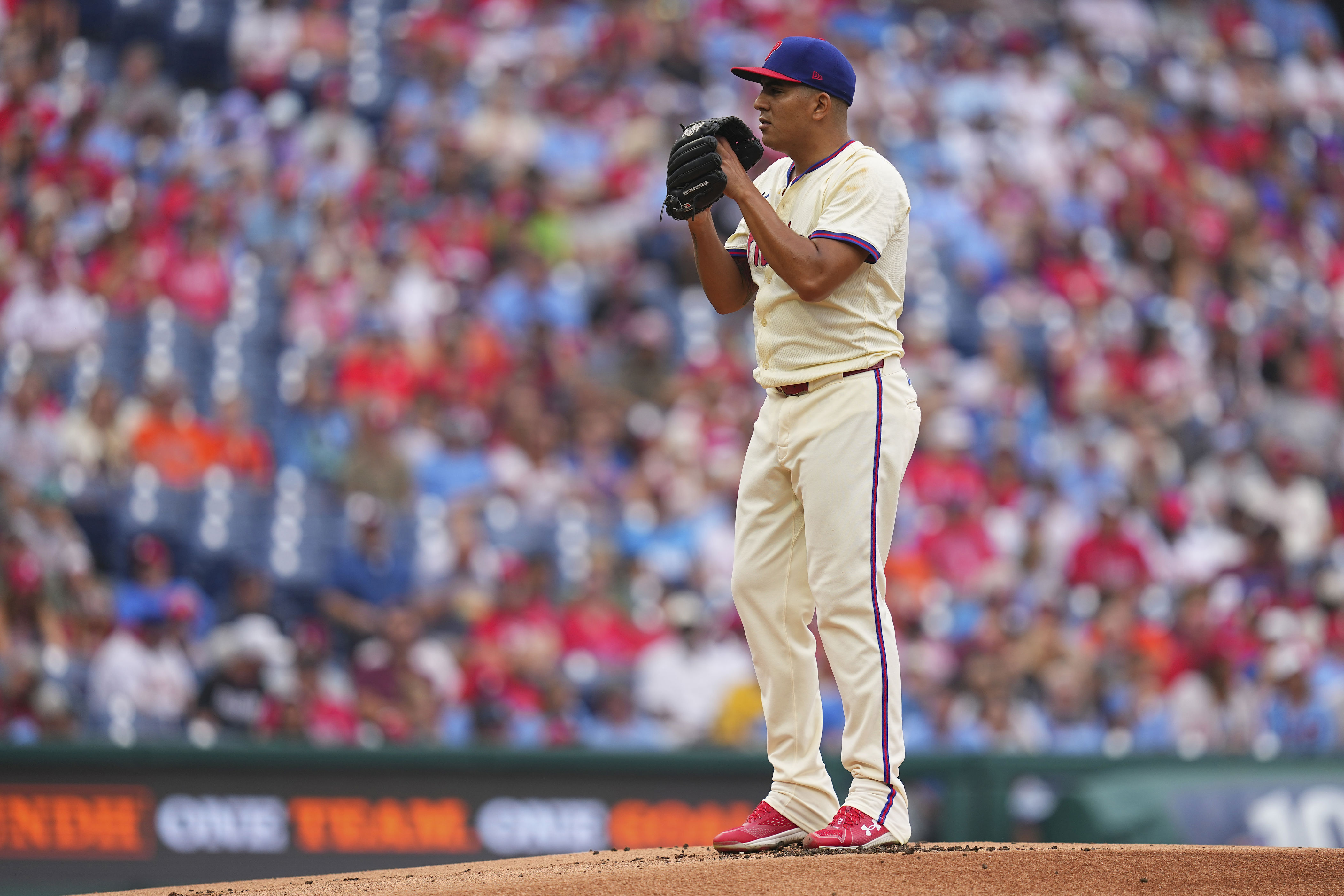 Orioles urged to swipe Phillies All-Star amid aggressive offseason