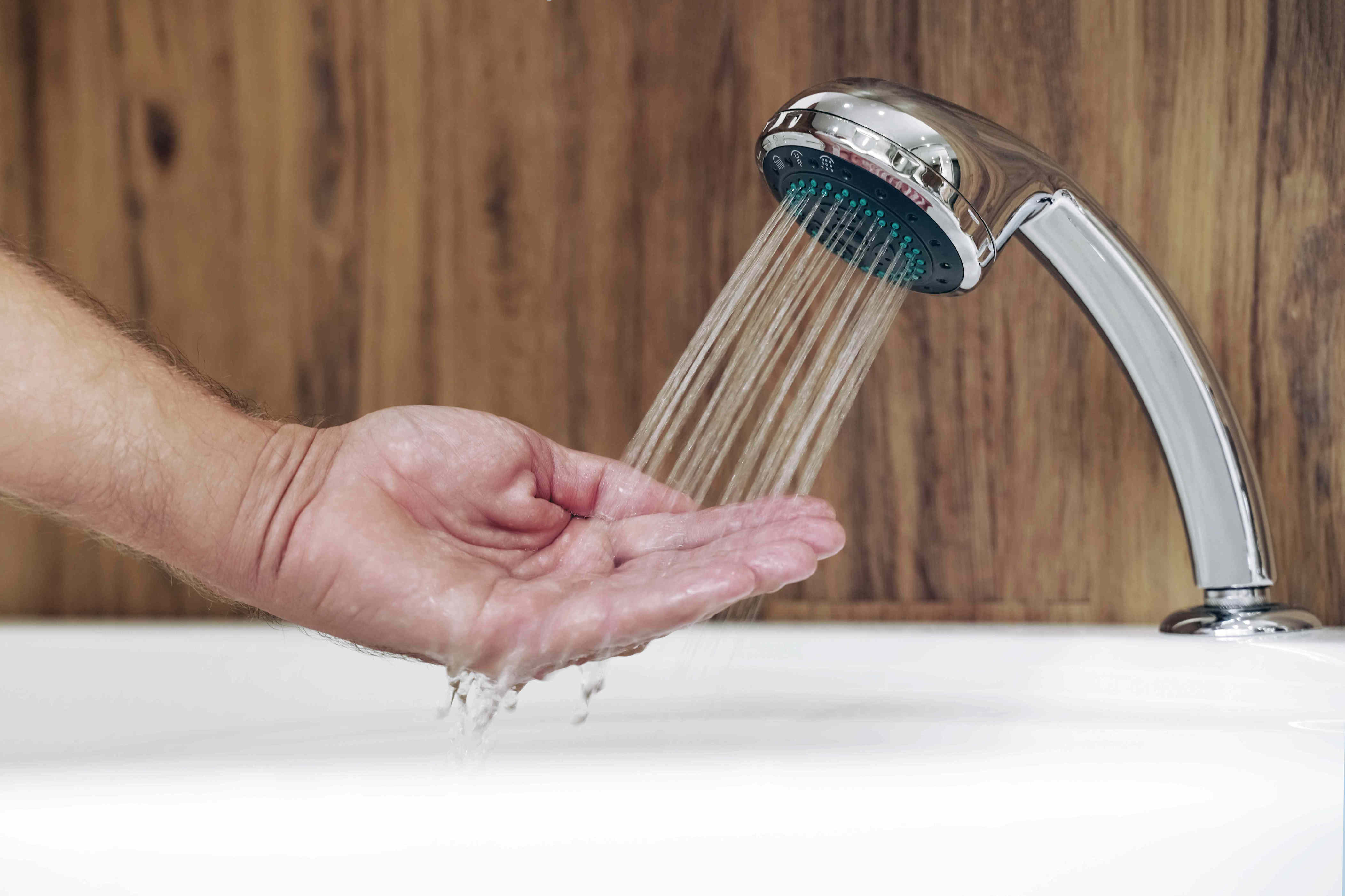 3 warning signs it's time to replace your hot water heater