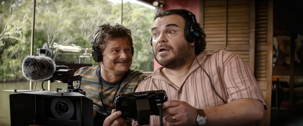 'Anaconda' director on those original cast cameos, making fun of ...