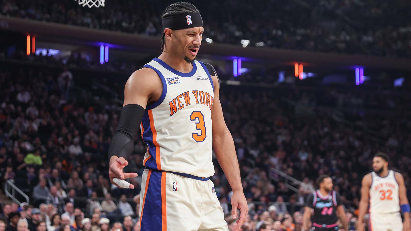 Knicks’ Josh Hart bashes ‘embarrassing’ performance in loss to Kings