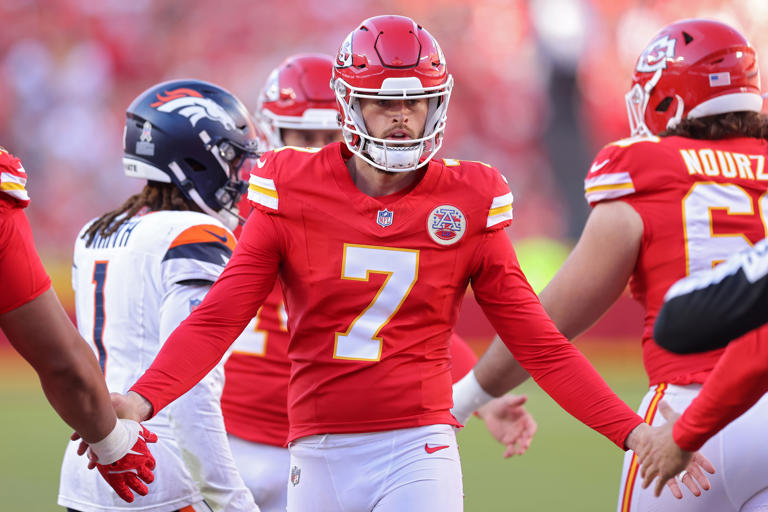 Chiefs-Broncos live updates: Chiefs lead 10-6 in the third quarter