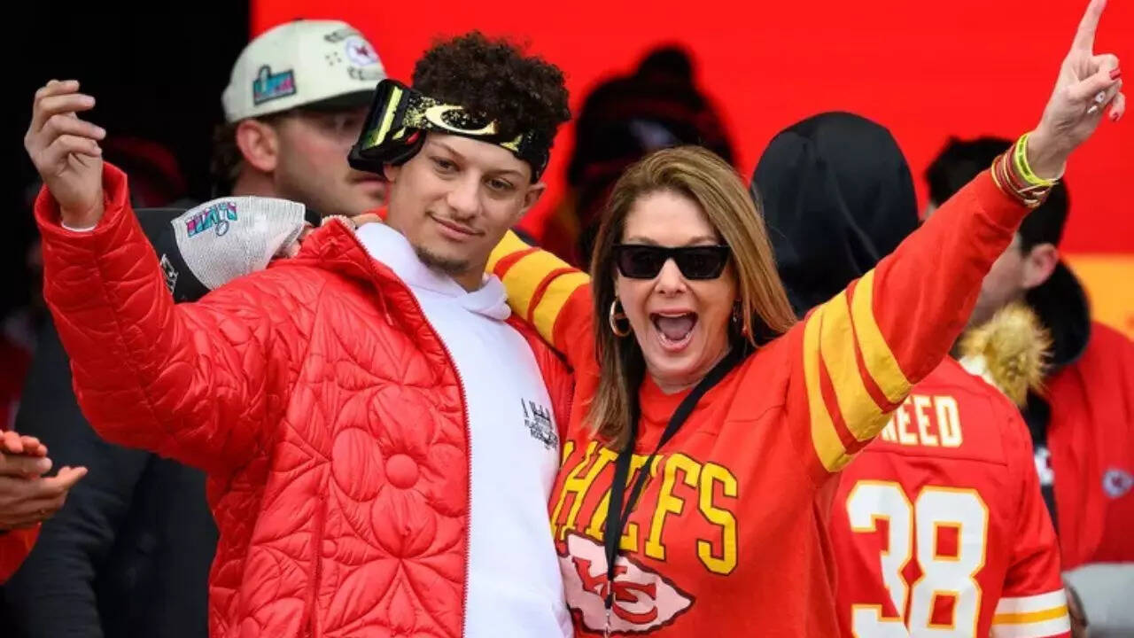 Randi Mahomes’ powerful reaction to Brittany’s holiday surprise quickly ...