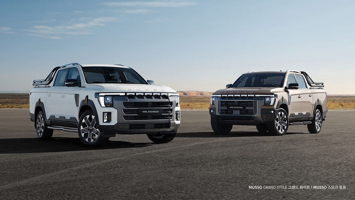 KGM 무쏘 스포츠 후속 디자인 공개… 디자인 투 트랙으로 구성