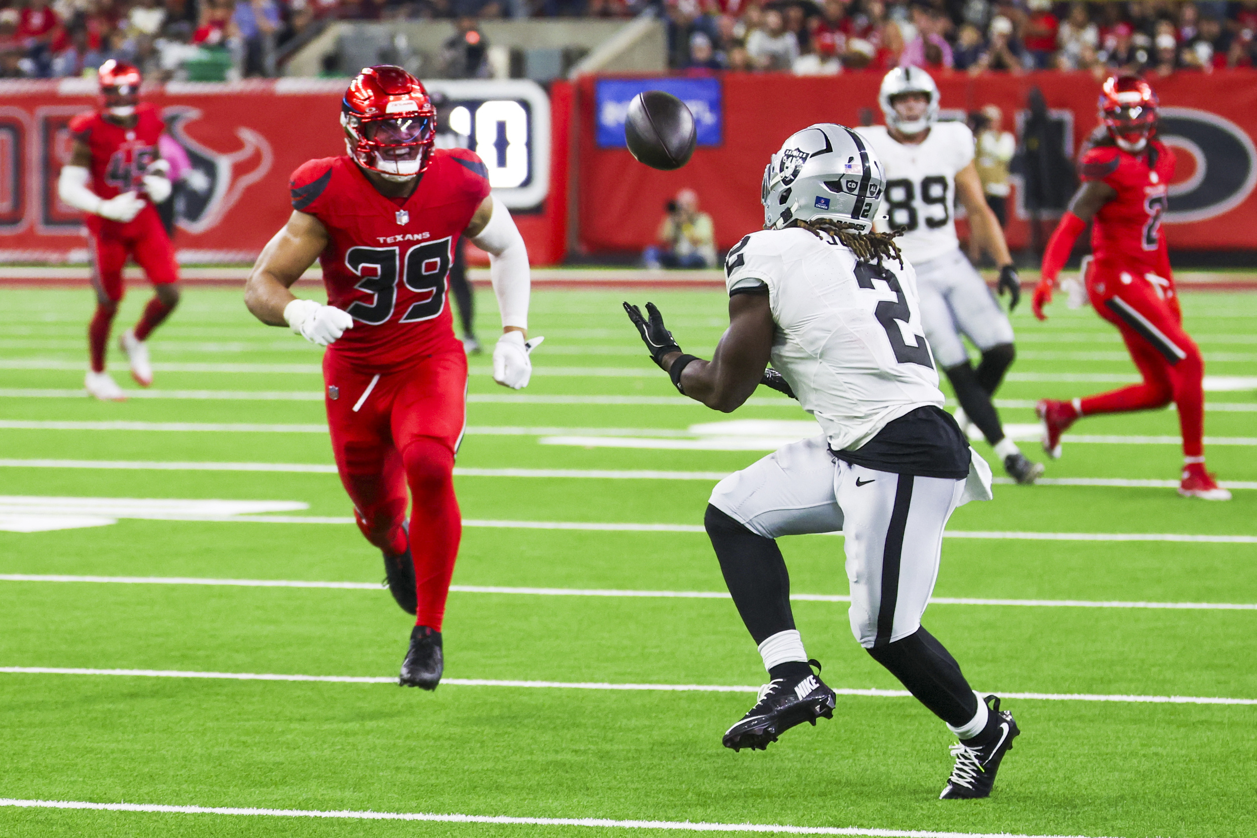 Raiders 1-round mock draft: Building an offensive powerhouse on the ground