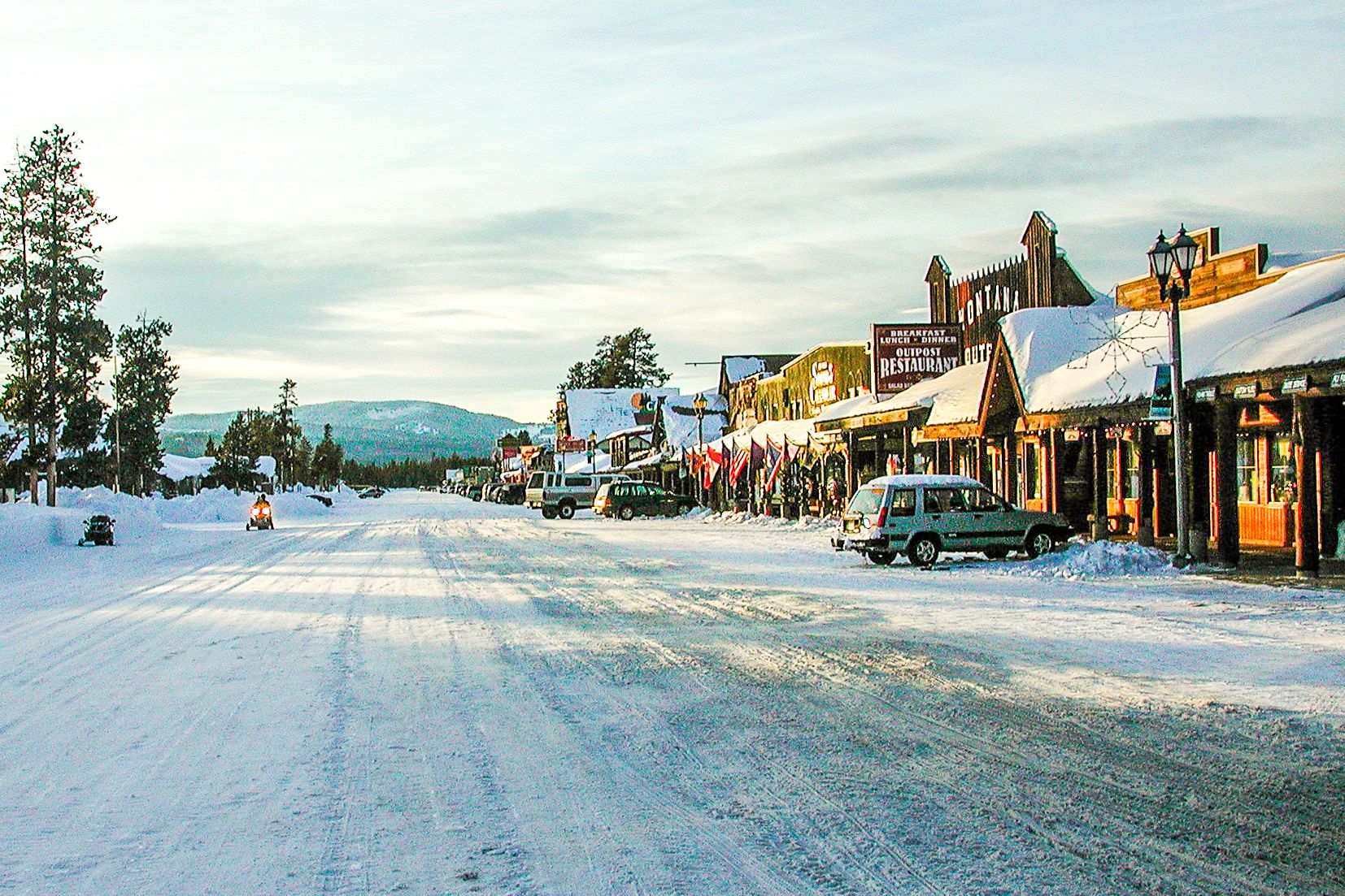 Yellowstone National Park faces cancellations as NPS warning comes true ...